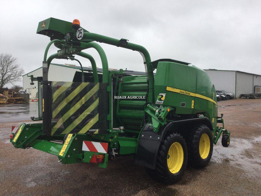 JOHN DEERE C 441 R d'occasion - Presse enrubanneuse - 2021