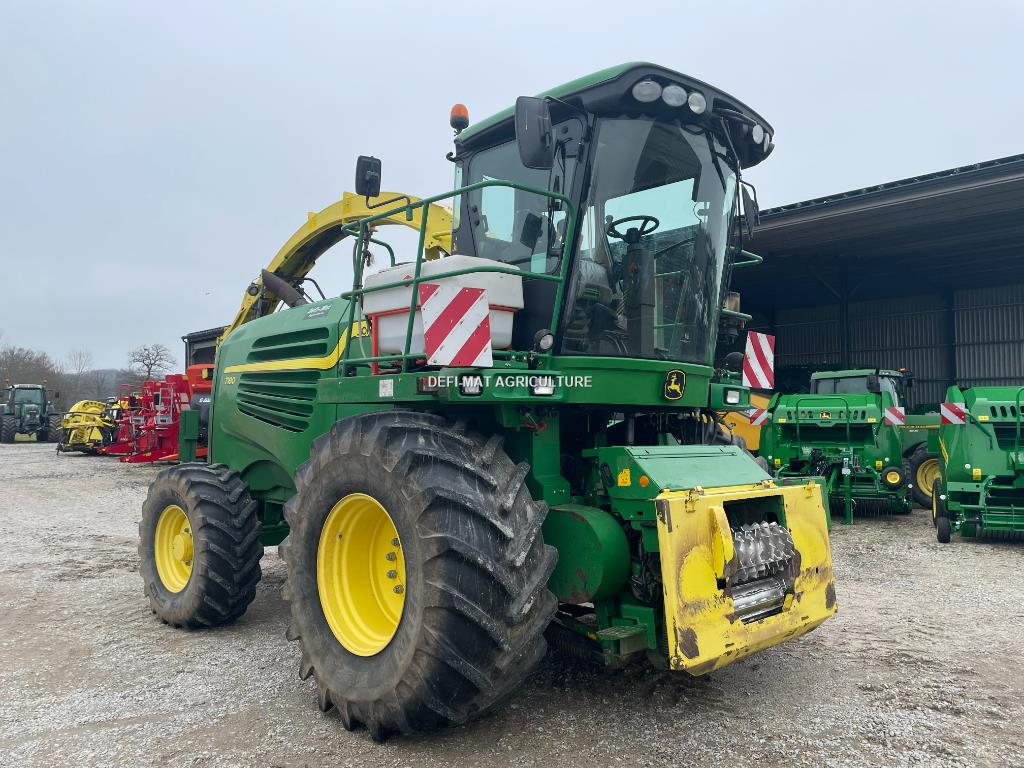 JOHN DEERE 7180 d'occasion - Ensileuse automotrice - 380 ch - 2014