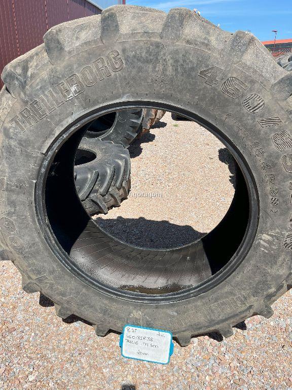 TRELLEBORG TM600 d'occasion - Pneus - 2014