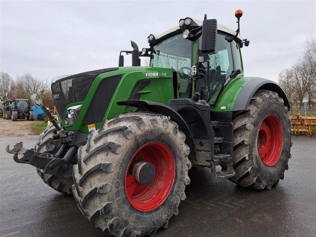 FENDT 824 d'occasion - Tracteur agricole - 240 ch - 2018