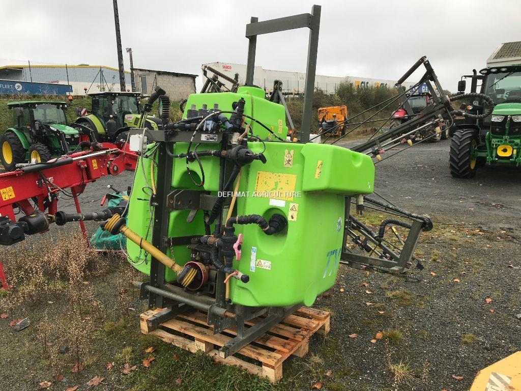 TECNOMA TX 800 REGULAIR d'occasion - Pulvérisateur traîné - 2002